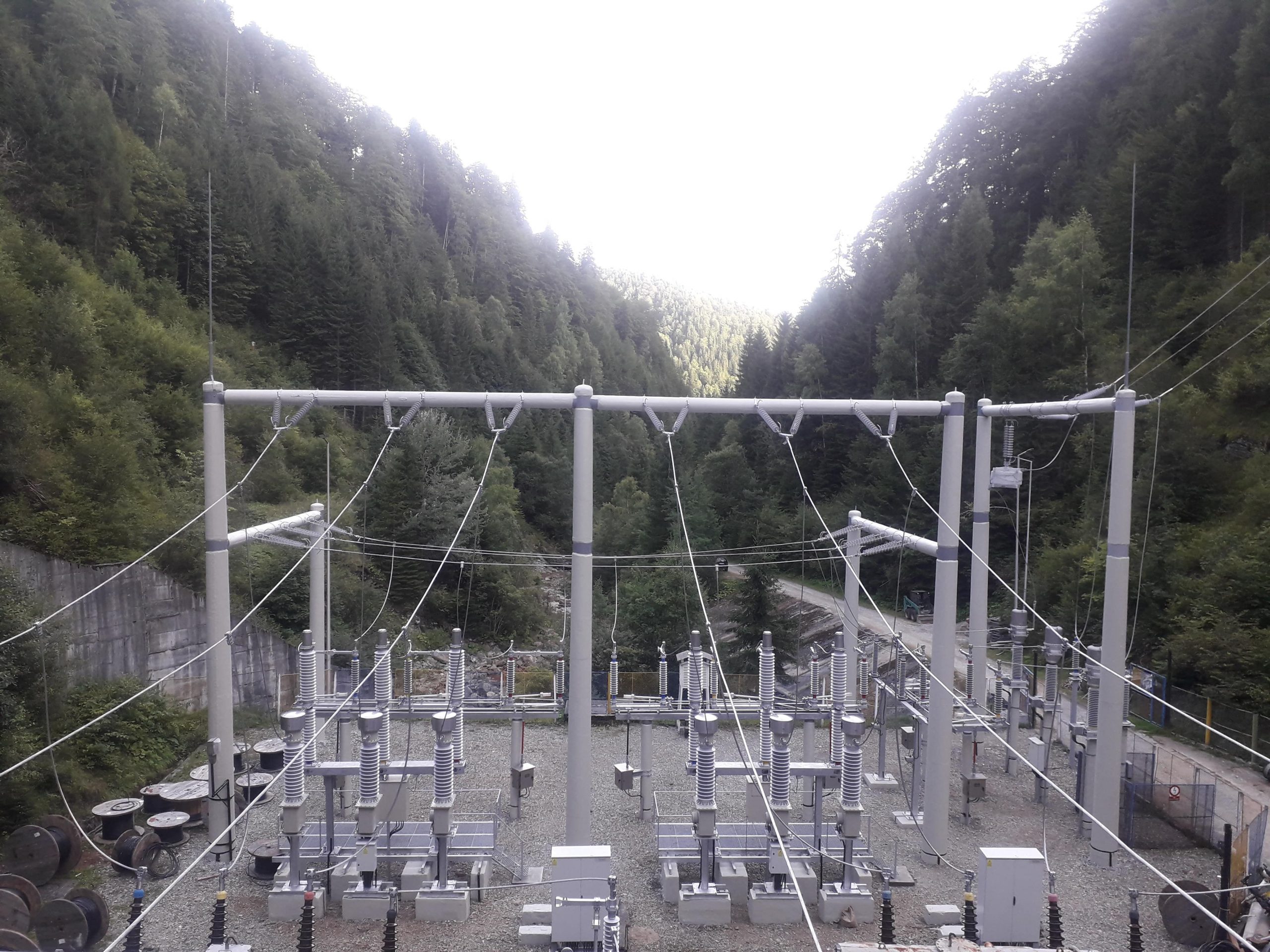 Hidroelectrica modernizează patru stații de pe râurile Olt și Lotru ...