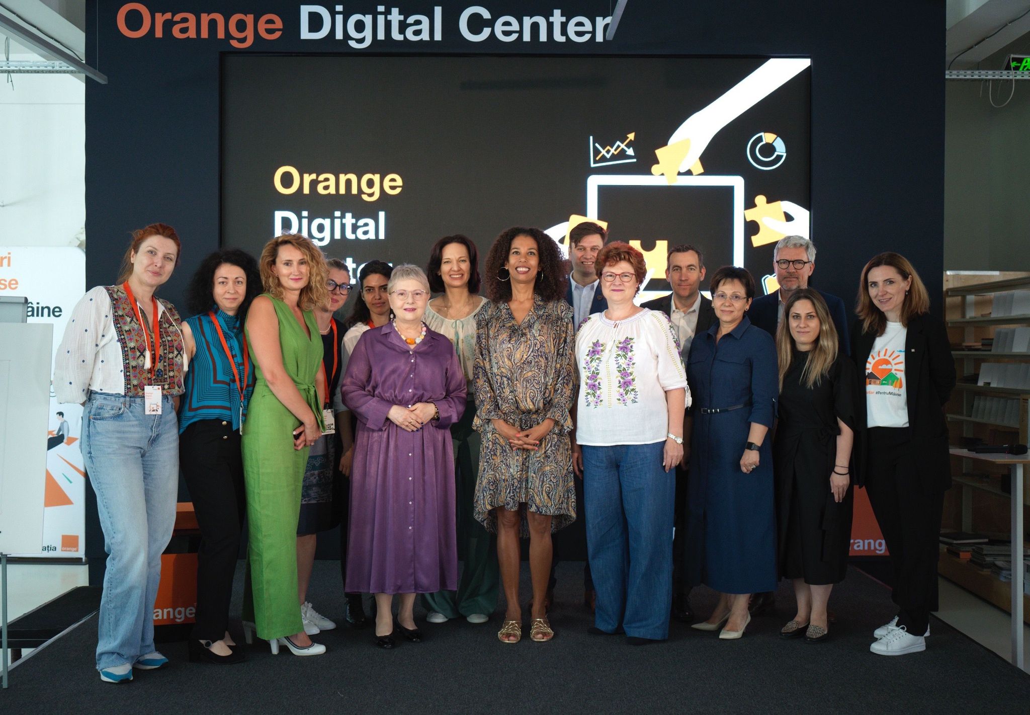 Fundația Orange a inaugurat Orange Digital Center România | Focus Energetic